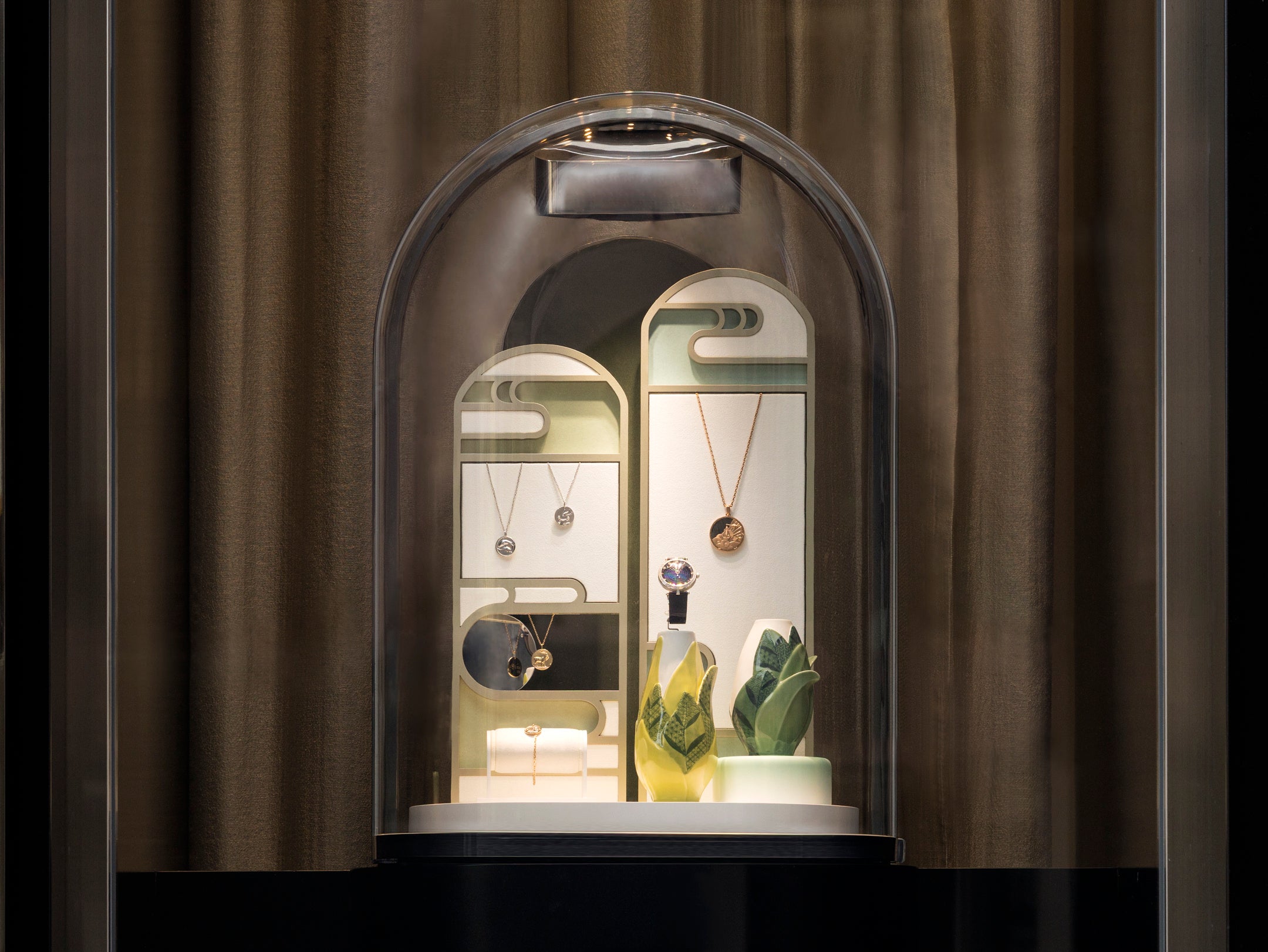 Van Cleef & Arpels Design Scholarship Award Winner's Window Display at ...