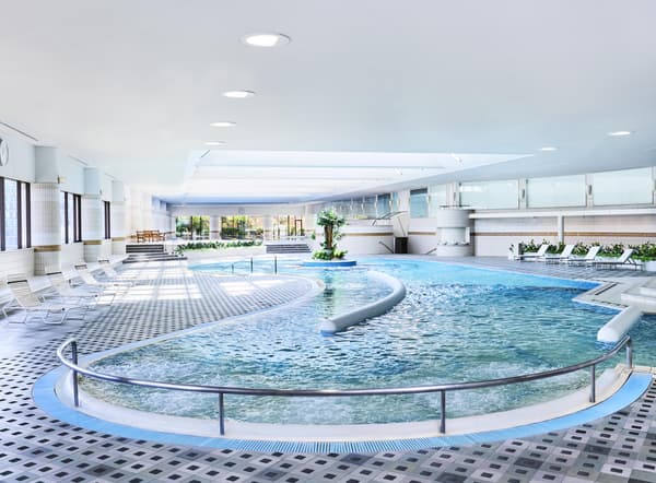 Rihga Royal Hotel Osaka Launches Morning Yoga Sessions in Japanese ...