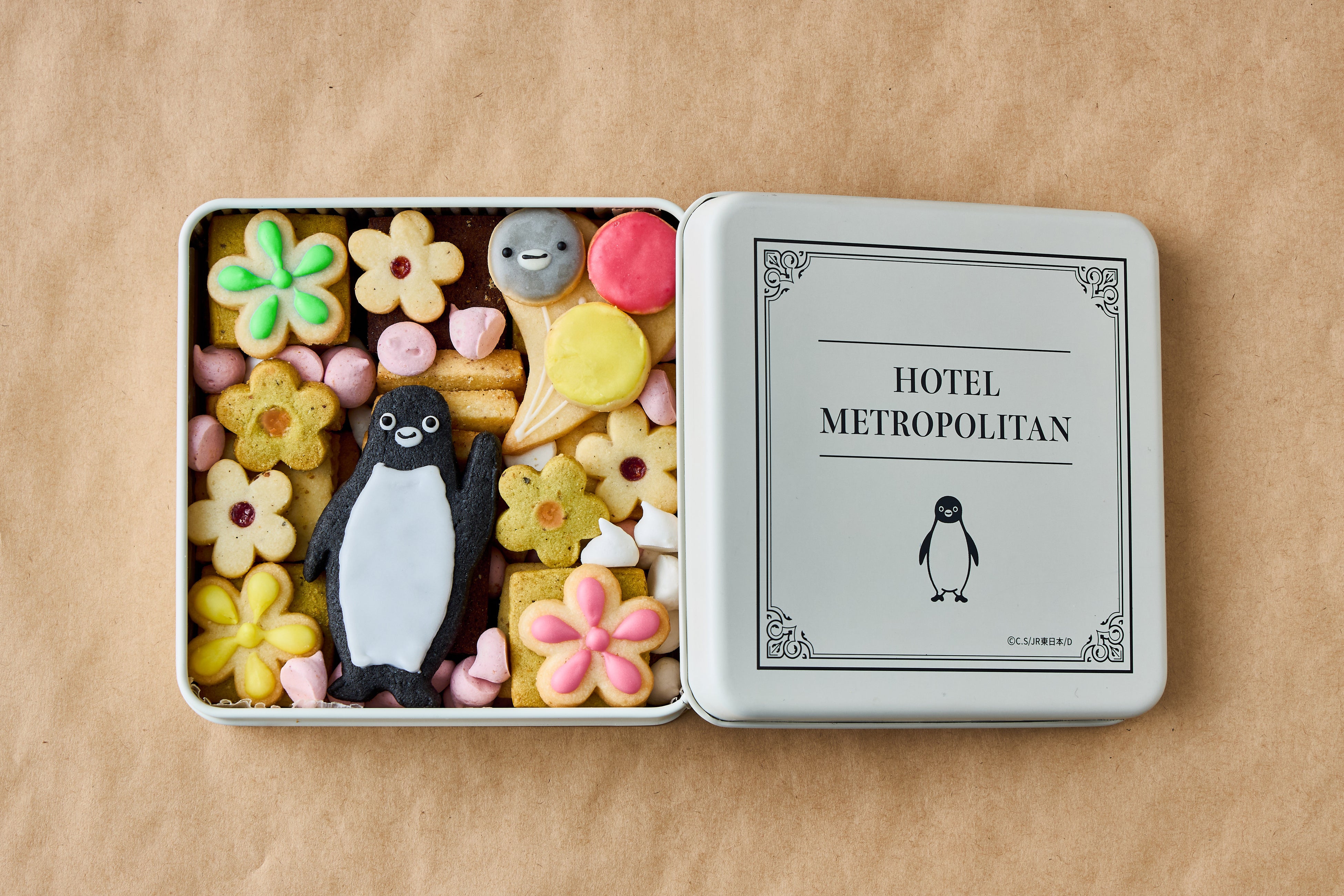Surtido de Galletas Suica Penguin por el 40 Aniversario del Hotel ...